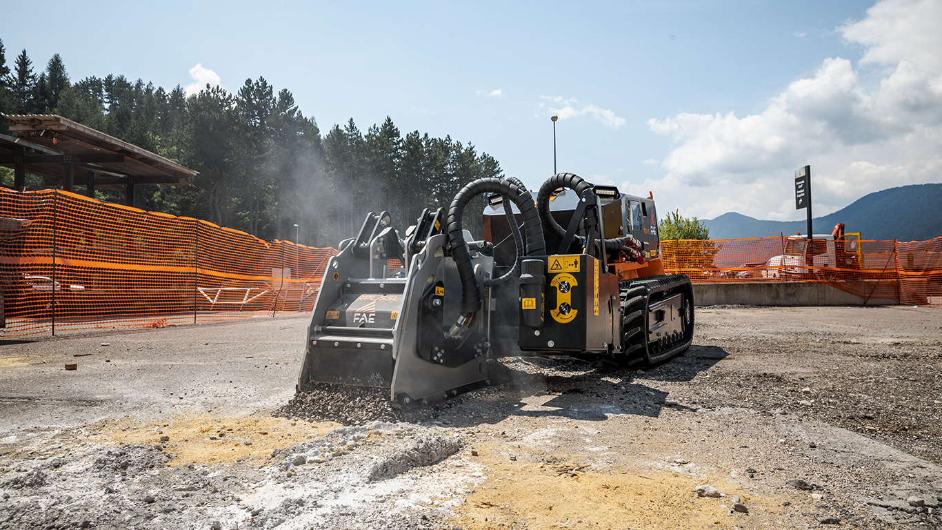 FAE RCU75 tracked carrier now shreds asphalt - Africa Mining and ...