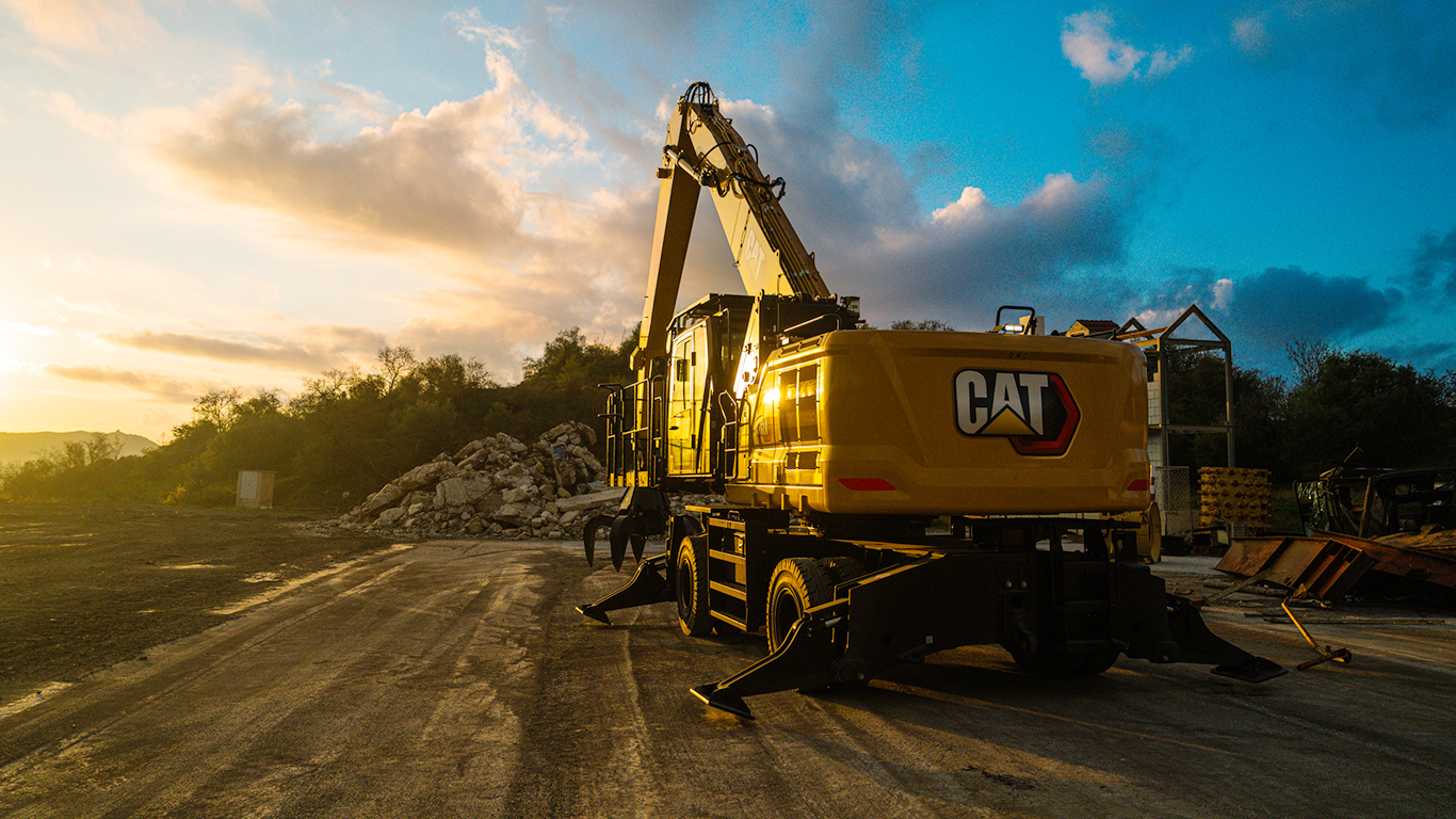 Caterpillar launches new MH3032 material handler - Africa Mining and ...
