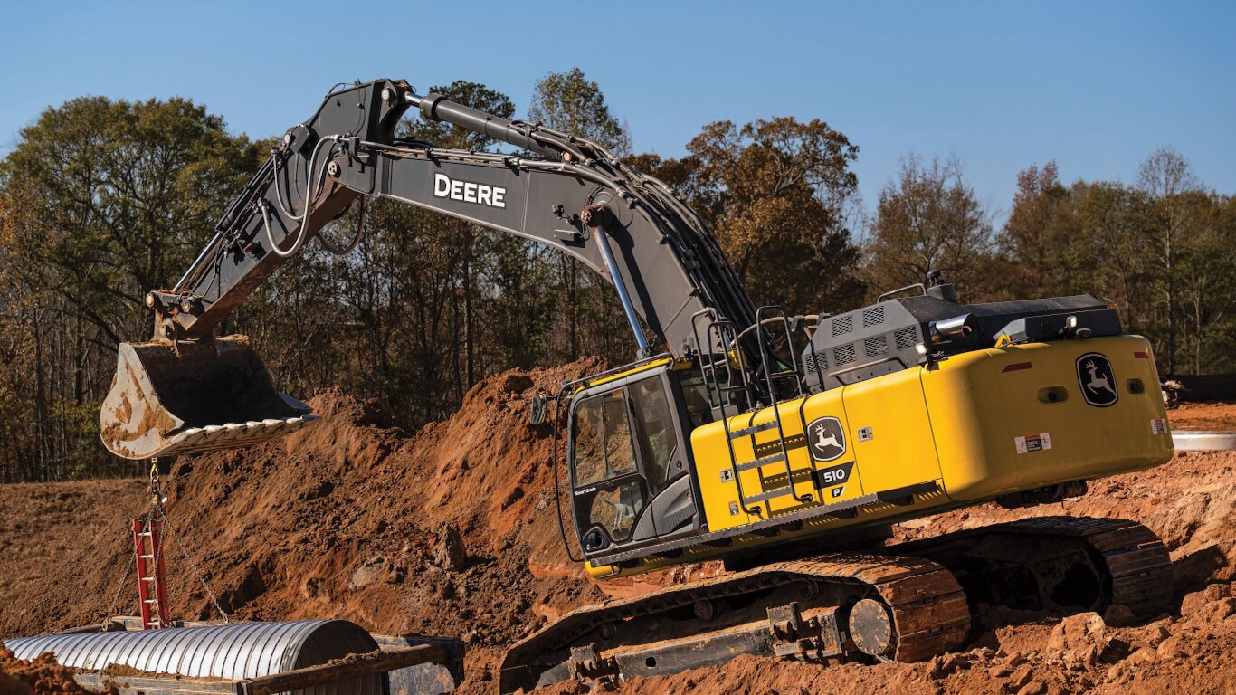 John Deere boosts productivity with launch of new Excavator - Africa Mining and Engineering Review