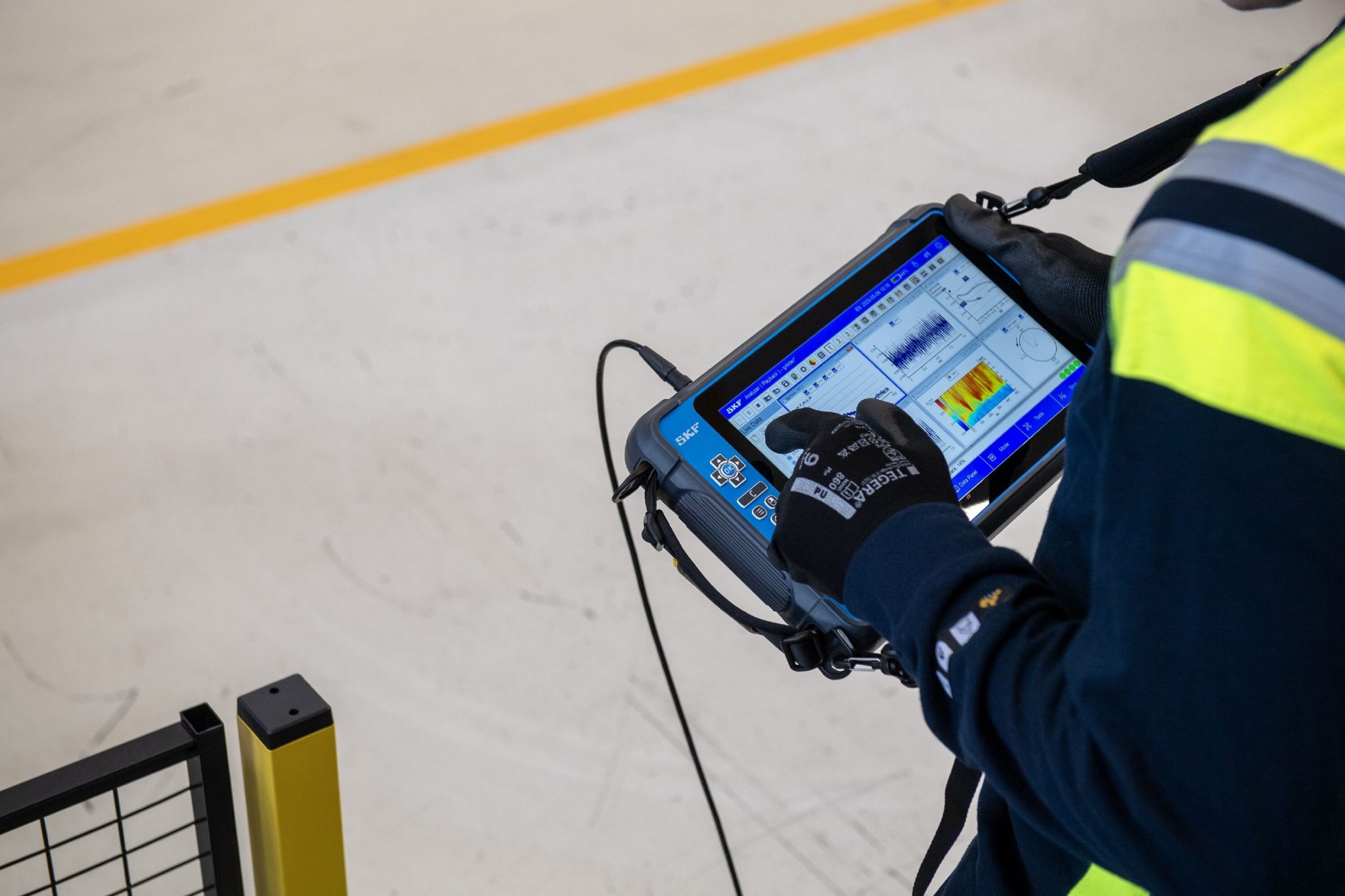 SKF Microlog Analyzer dBX extends applications to hazardous areas ...